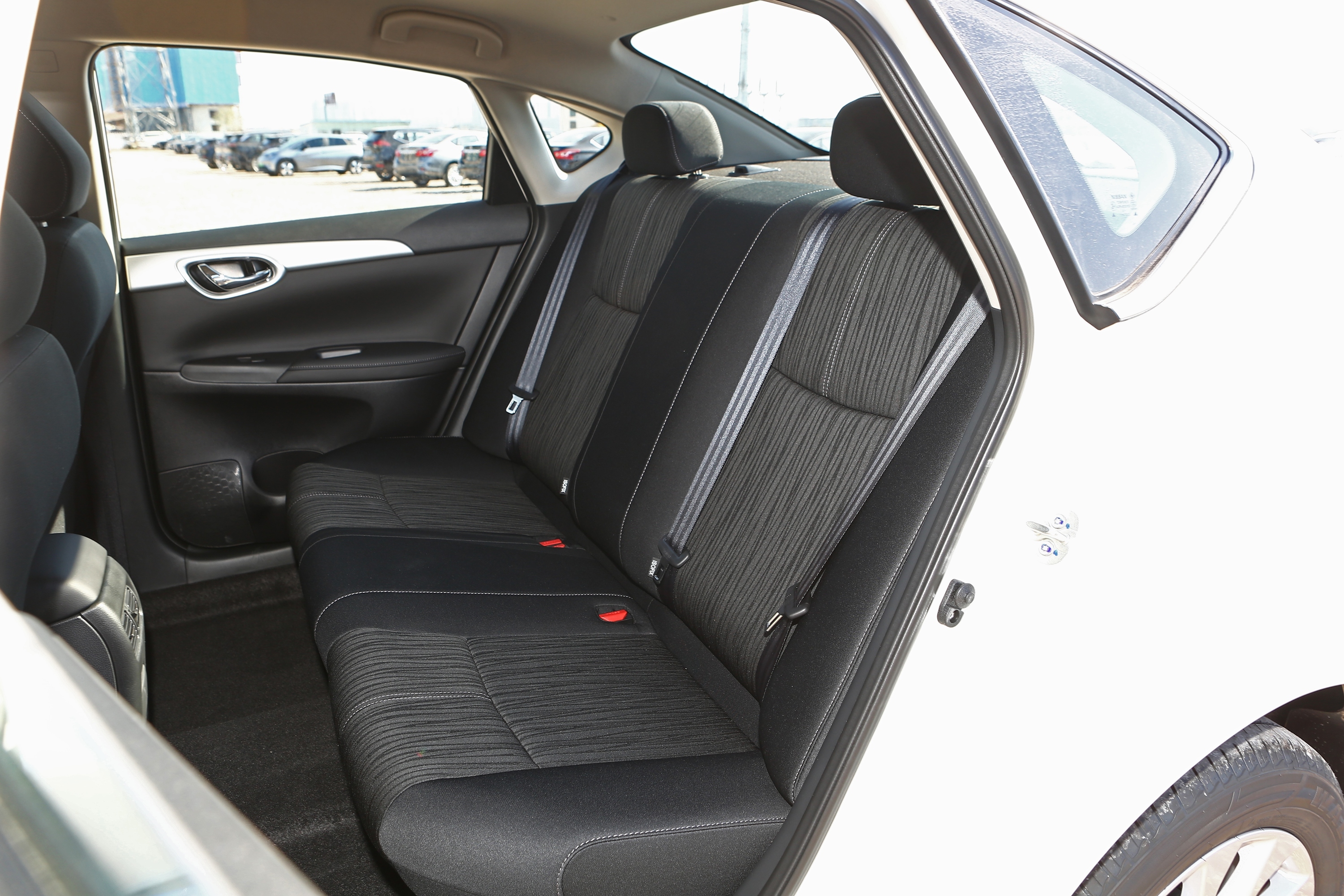 【2024款 轩逸 改款二 经典 1.6L XE 舒适版汽车报价_图片_参数配置】-易车_烟台富嘉日产