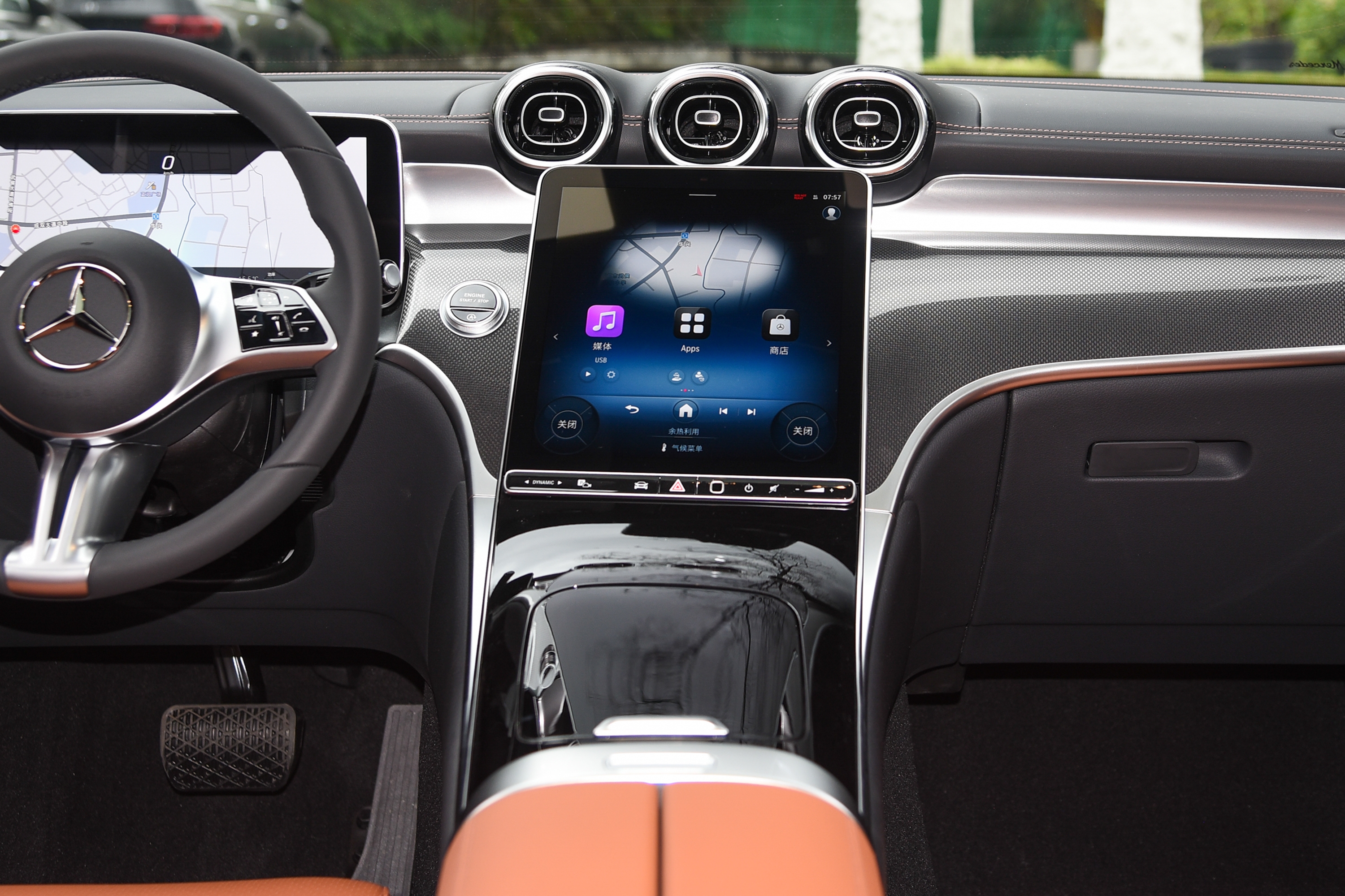 【2025款 奔驰GLC 改款 GLC 260 L 4MATIC 动感型 5座汽车报价_图片_参数配置】-易车_冠松之星奔驰