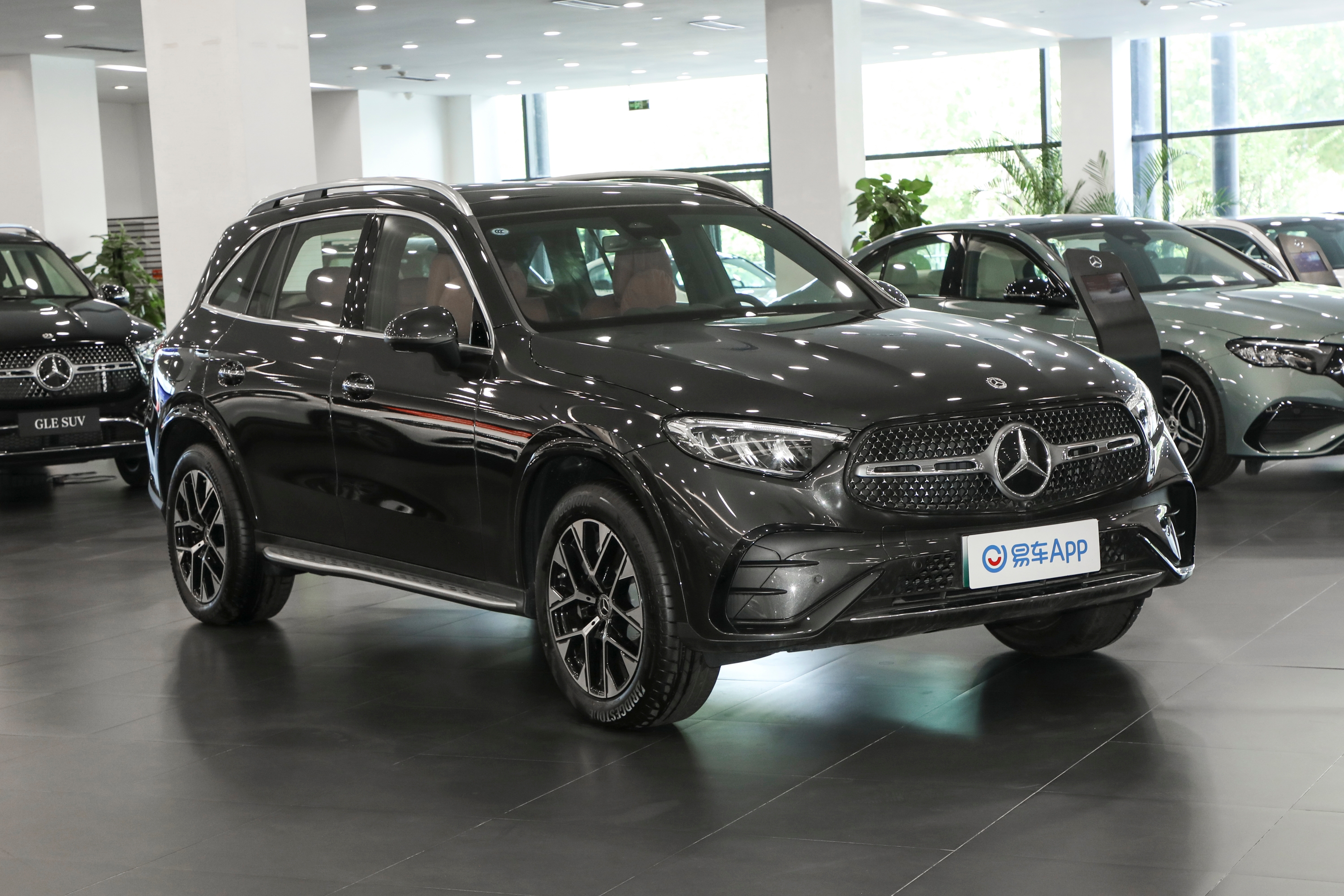 【2025款 奔驰GLC 插电混动 GLC 350 e L 4MATIC 典藏版汽车报价_图片_参数配置】-易车_波士诚达